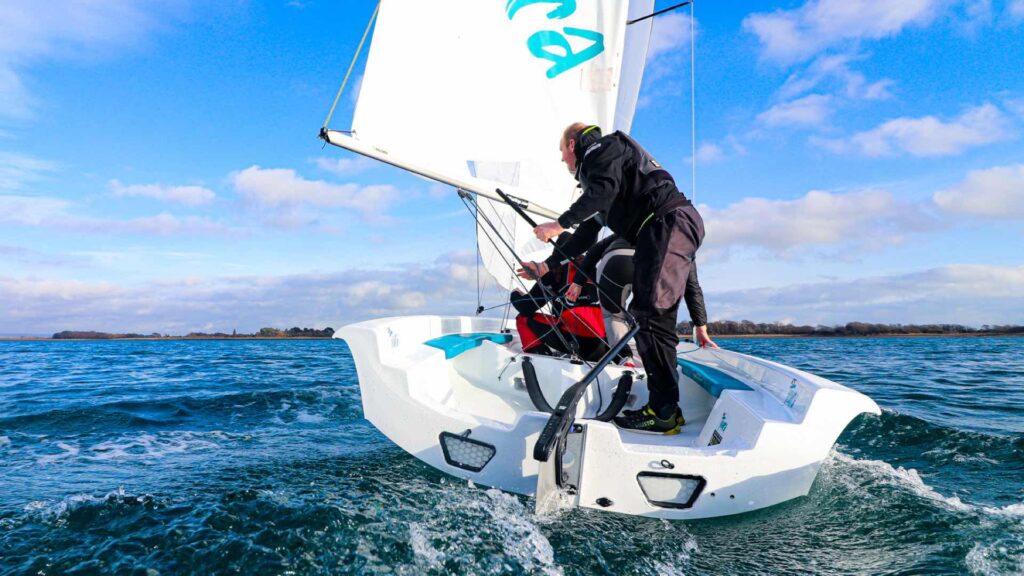 RS Toura Segeljolle: schnell, einfach segeln für Anfänger : RS ...